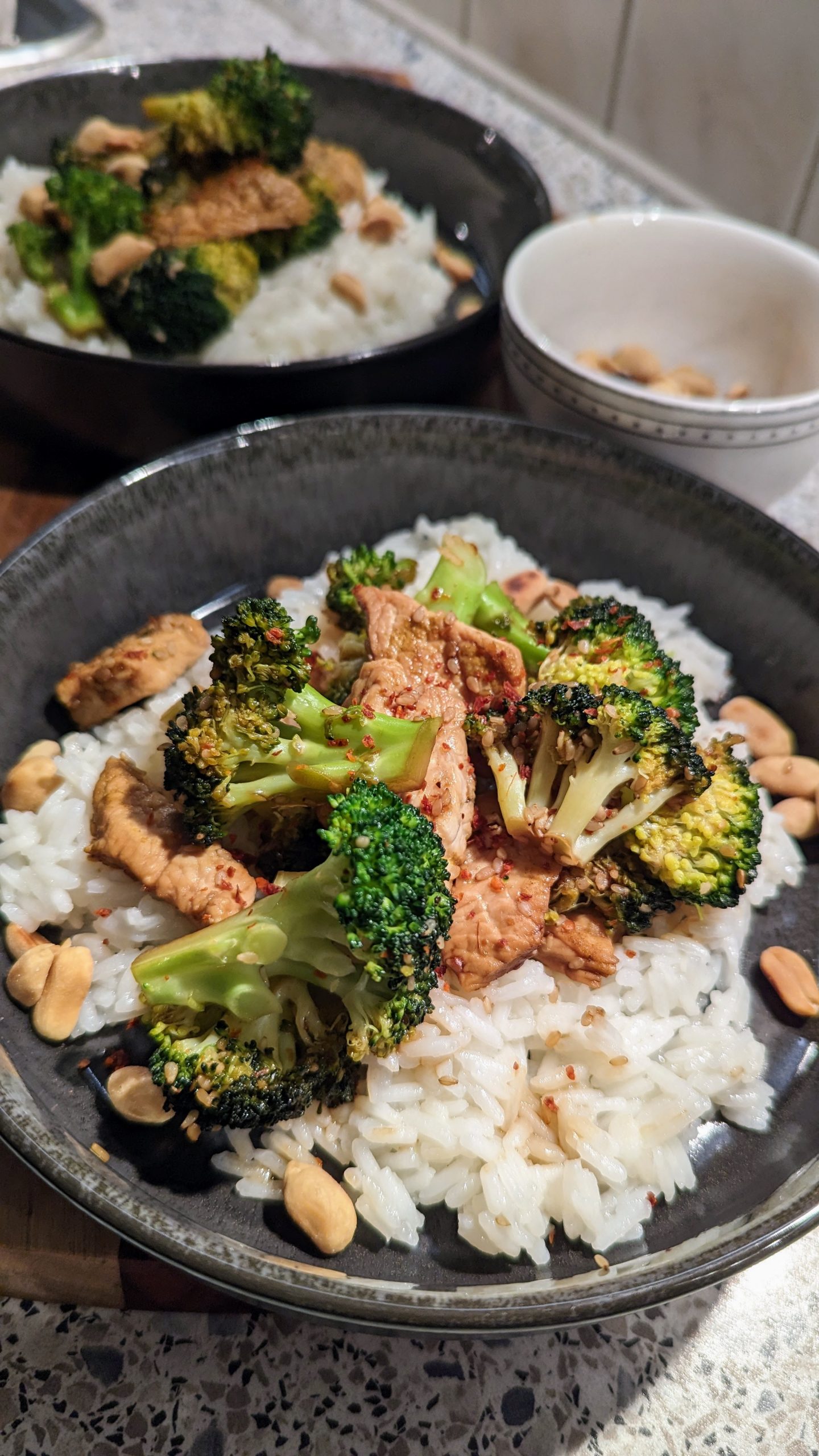 Hähnchen-Brokkoli-Reisbowl – claudis kitchen